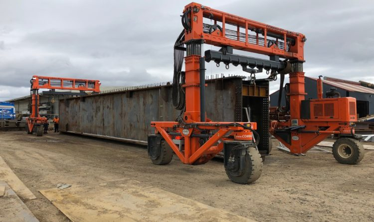 Manufacturing - Combilift Straddle Carrier